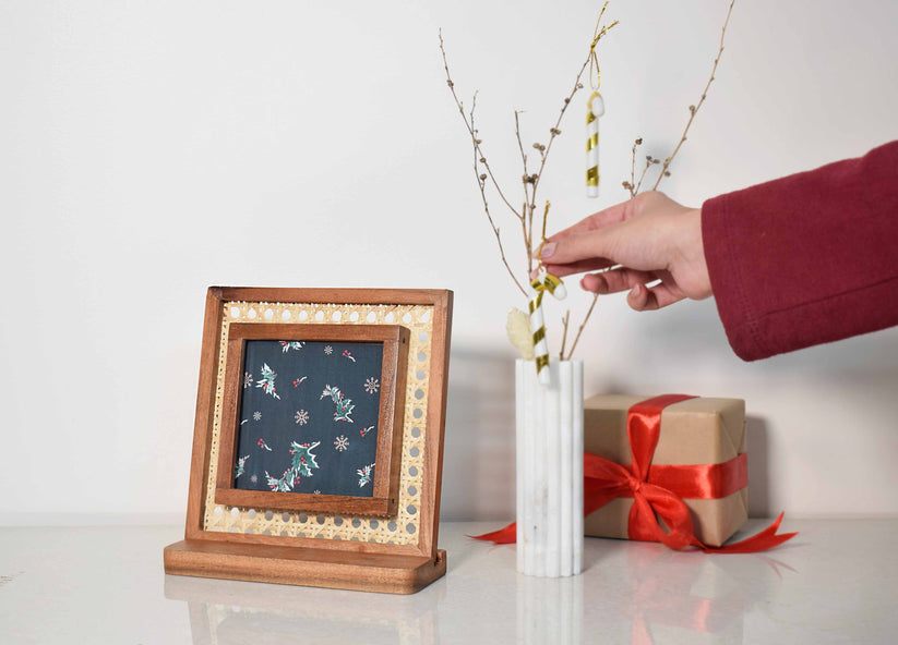 Table-Top Cane Frame – HALFDOT